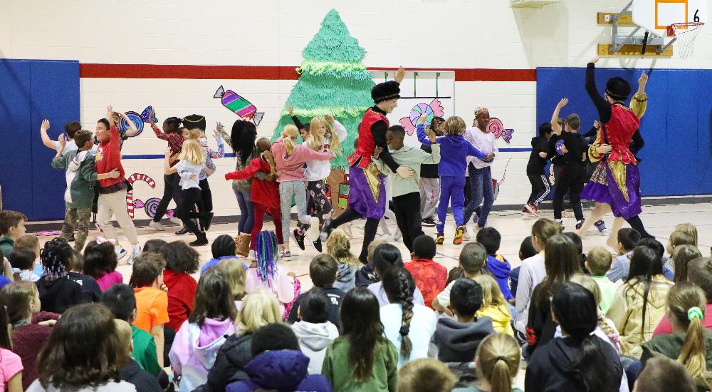 LPS | Roper students get a sneak peek 'Backstage at the Ballet'