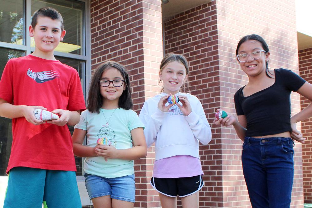 LPS | Kahoa students create winning scenes with special rock paintings